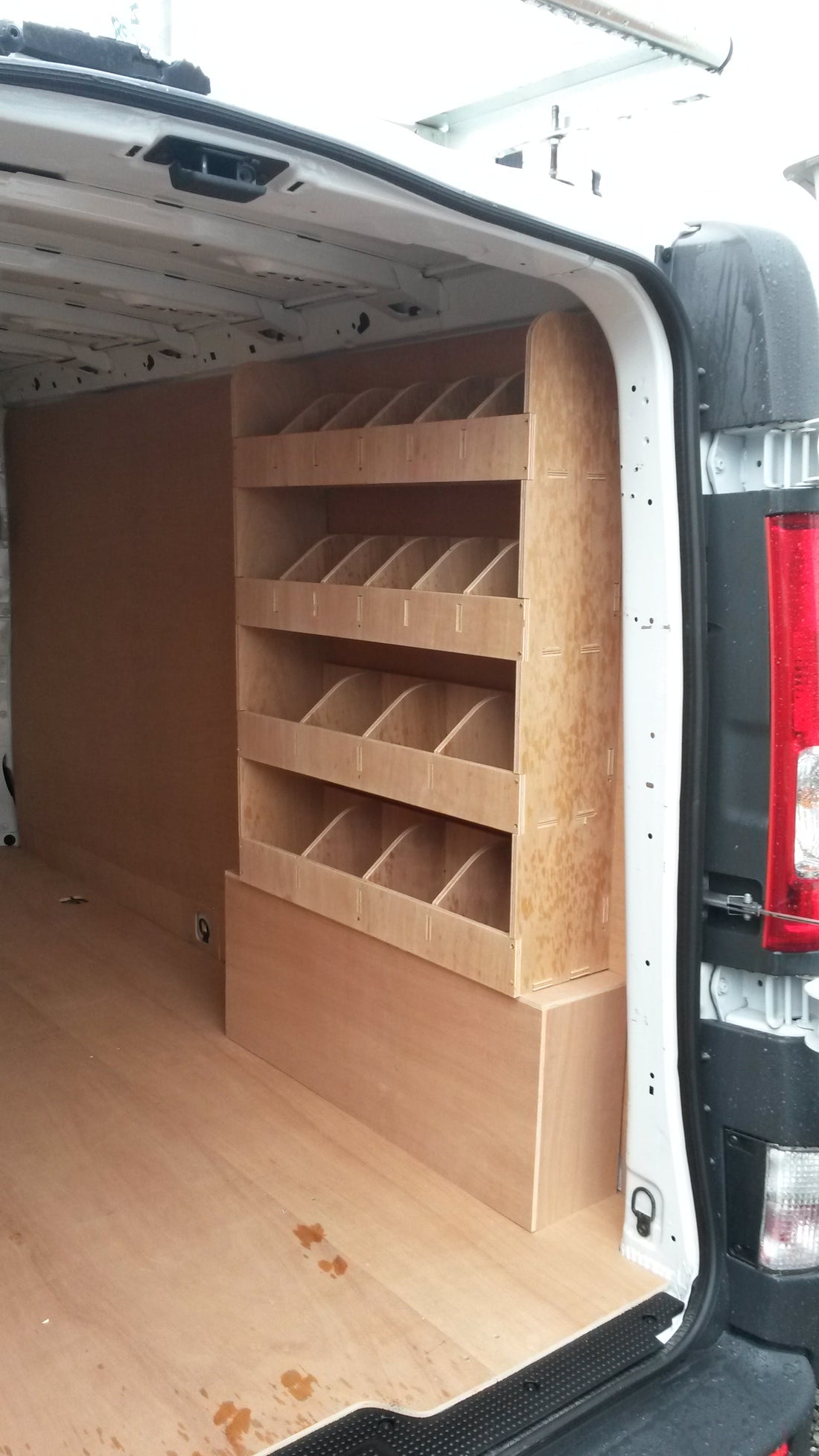 Renault Trafic wheel arch unit - Fully Assembled – Darracott Designs